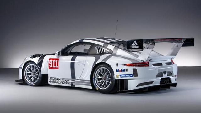 Fulfill Your Racing Dreams with the 911 GT3 R - 6SpeedOnline